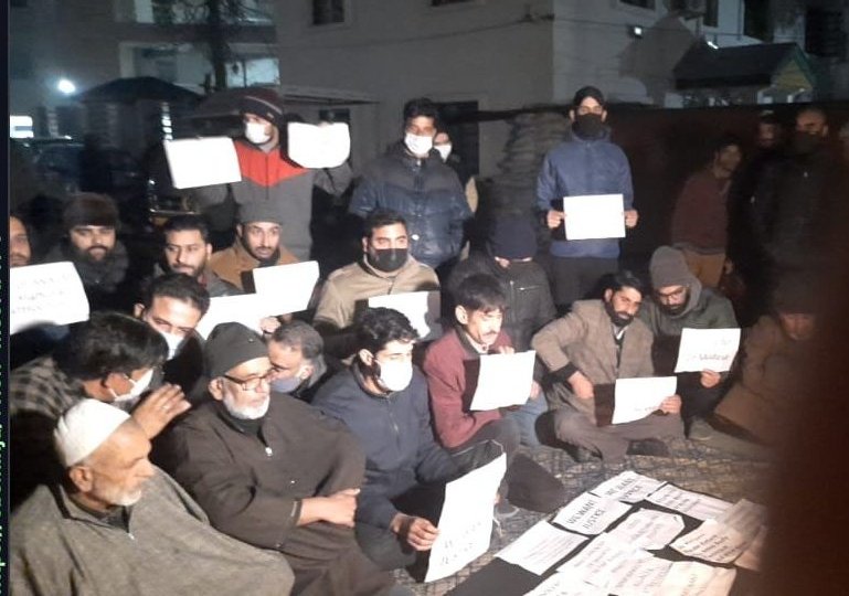 Hyderpora encounter: Families of slain civilians protest, demand return ...