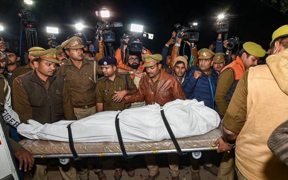 Doctor who treated Unnao rape victim's father dies under ‘mysterious ...