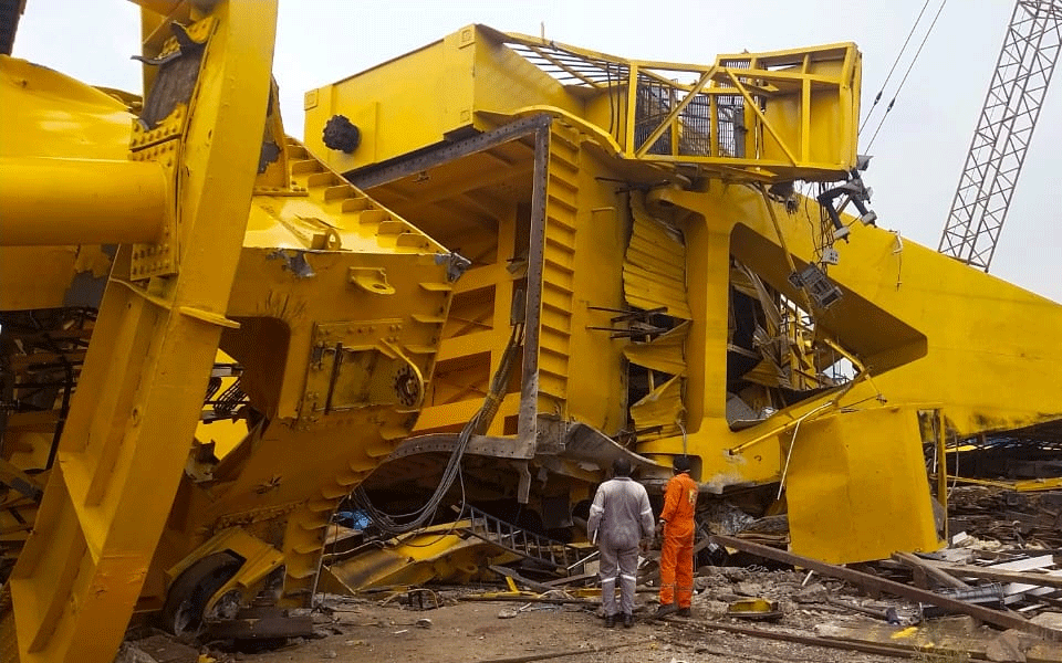 10 killed in Visakhapatnam after crane collapses