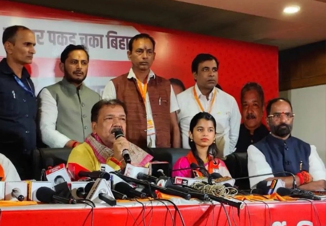 Folk singer Maithili Thakur joins BJP ahead of Bihar polls