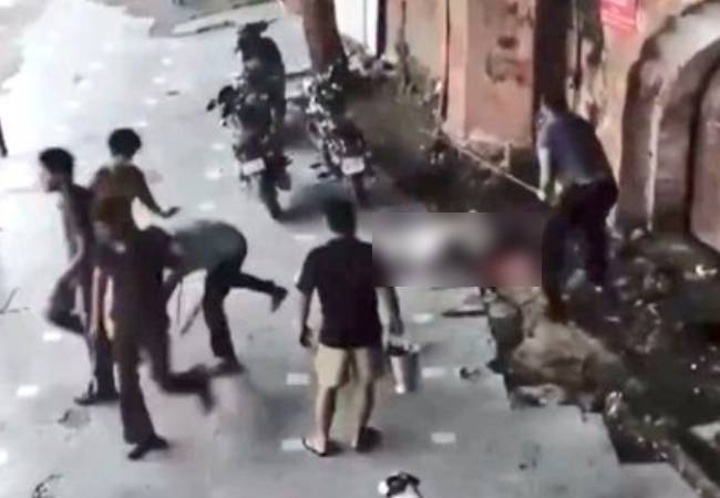 Kalkaji temple murder: Multiple police teams formed to arrest the ...