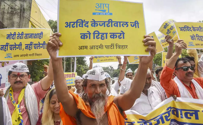 INDIA bloc leaders gather at Jantar Mantar, demand release of Delhi CM Kejriwal