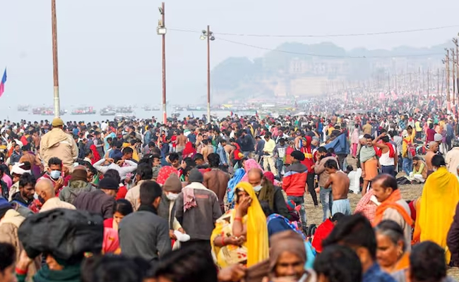 More than 12 lakh devotees take holy dip at Sangam on Makar Sankranti ...