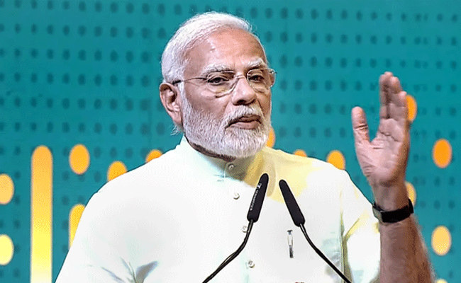 Congress says PM Modi's New Year 'gift' cuts rations of 81 crore poor ...