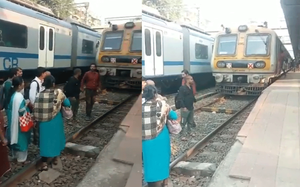 Angry commuters stop local train in Thane over delay