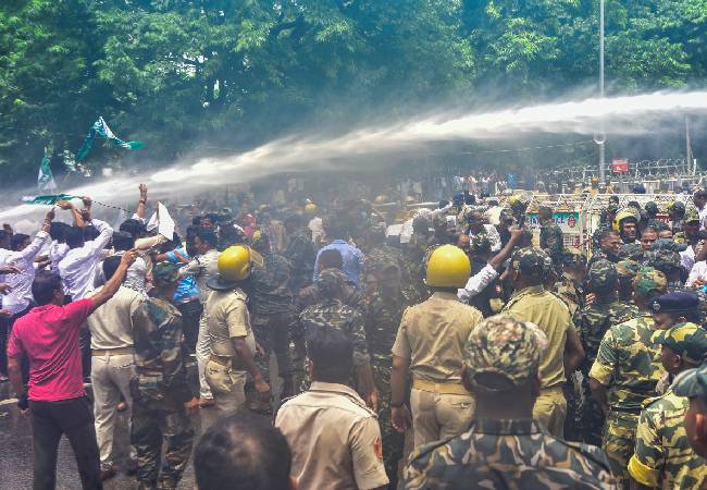 Student's death: Normal life partially hit as Cong, other parties ...