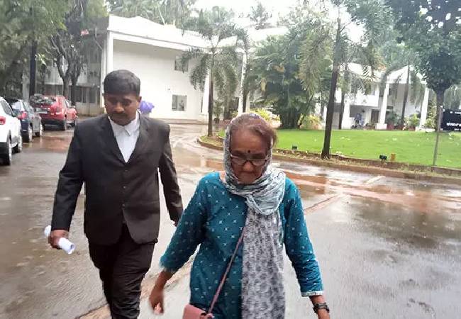 Mother of Ananya Bhat who went missing 22 years ago in Dharmasthala ...