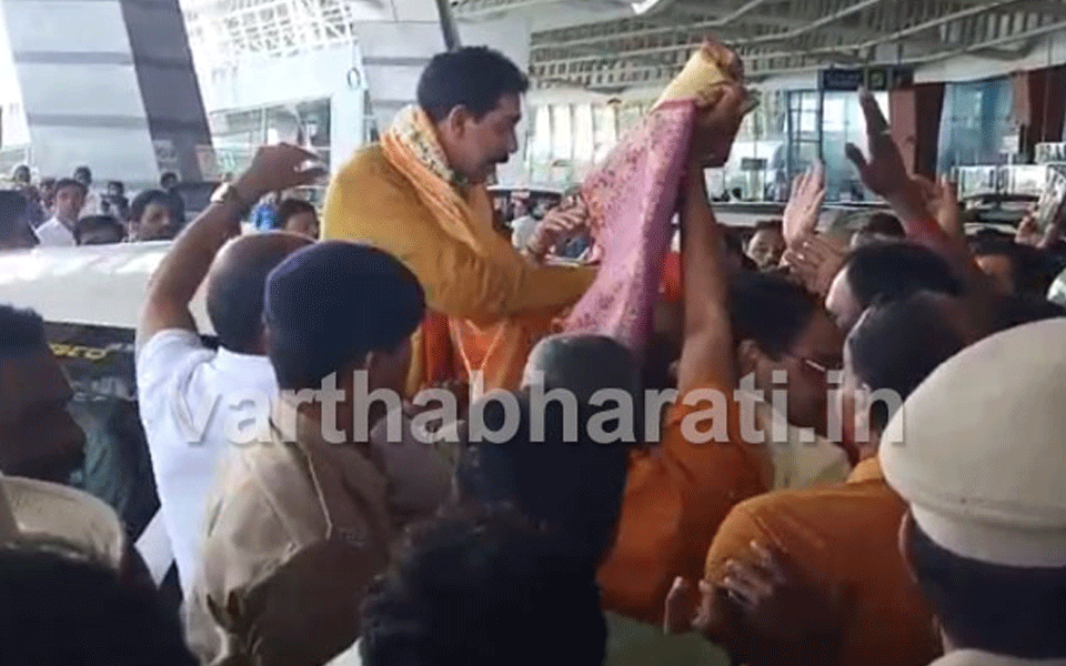Mangaluru: Nalin Kumar Kateel arrives in city after taking charge as ...