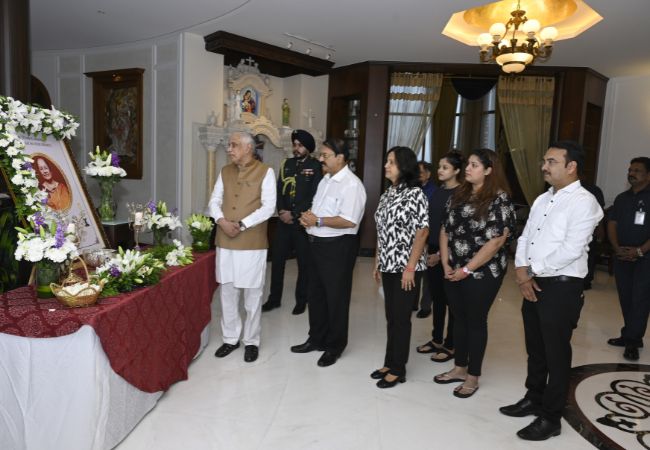 Show of unity: Siddaramaiah scheduled to visit Shivakumar's residence ...